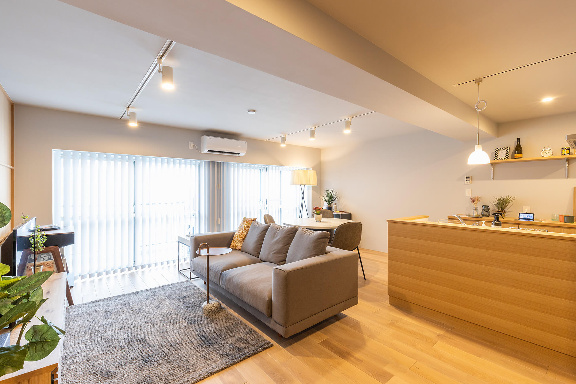 20畳のリビング・LDKでの暮らし方とは？快適レイアウトやインテリア選びのポイントを解説！